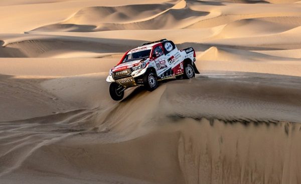 Hilux teams move into first and second positions after Dakar’s first ...